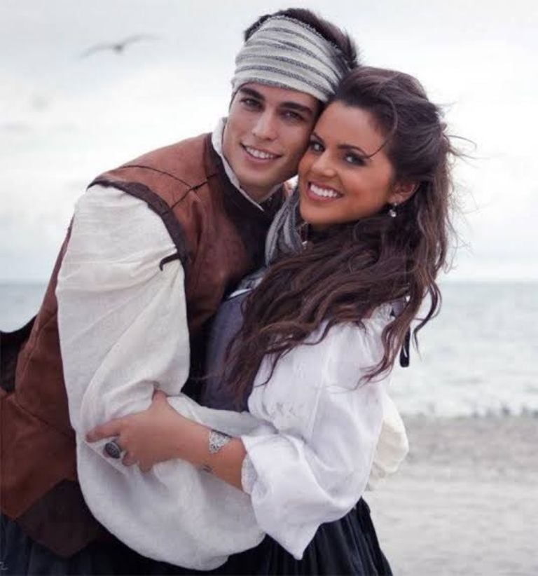 Isabella Castillo Y Andres Mercado Son Novios